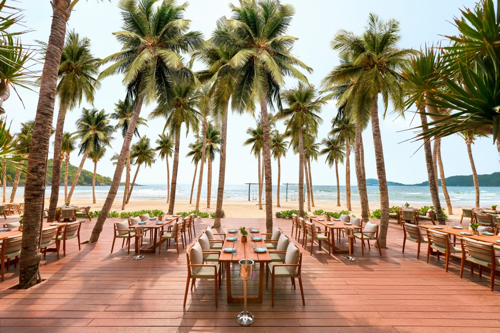 COCO Beach House - New World Phu Quoc Resort
